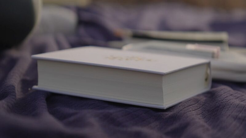 How to Self-Publish a Book: A Step-by-Step Guide for Beginners ...